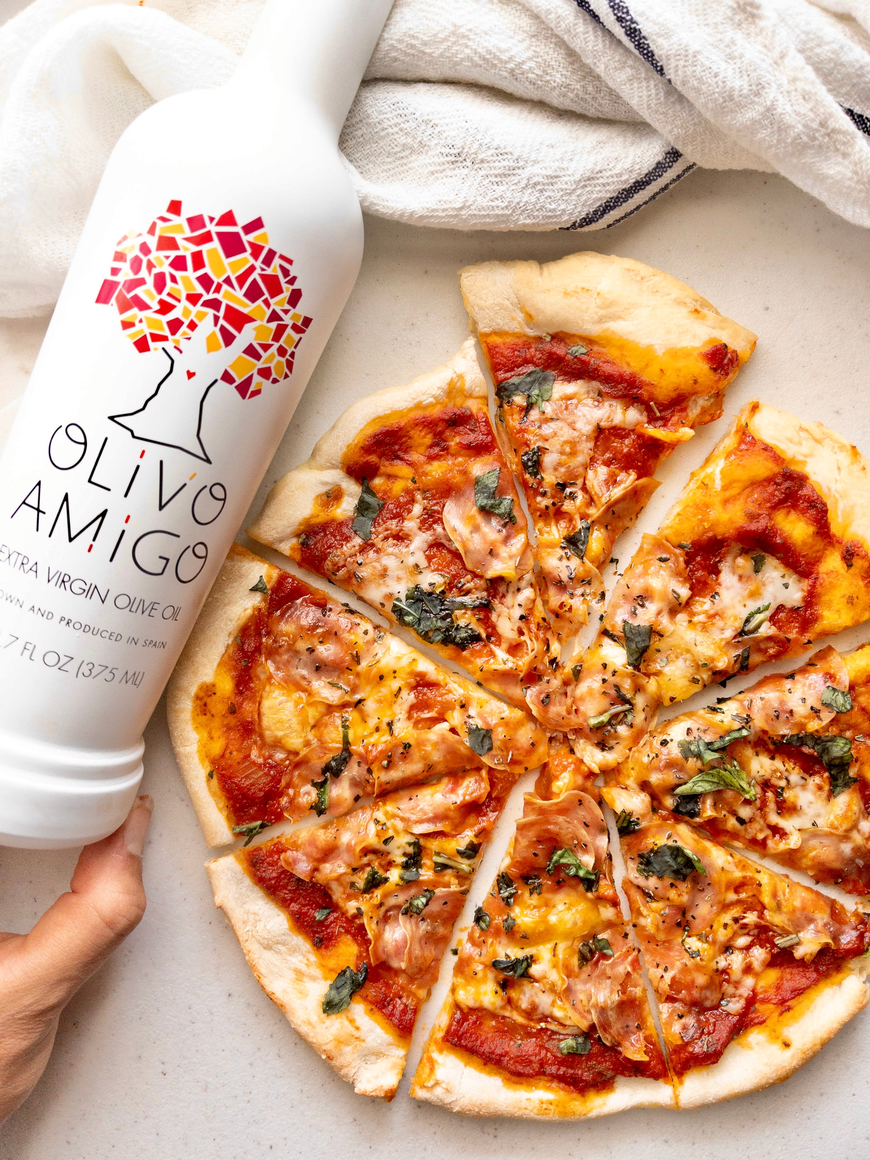 The Perfect One-Pan Pizza – OLIVO AMIGO